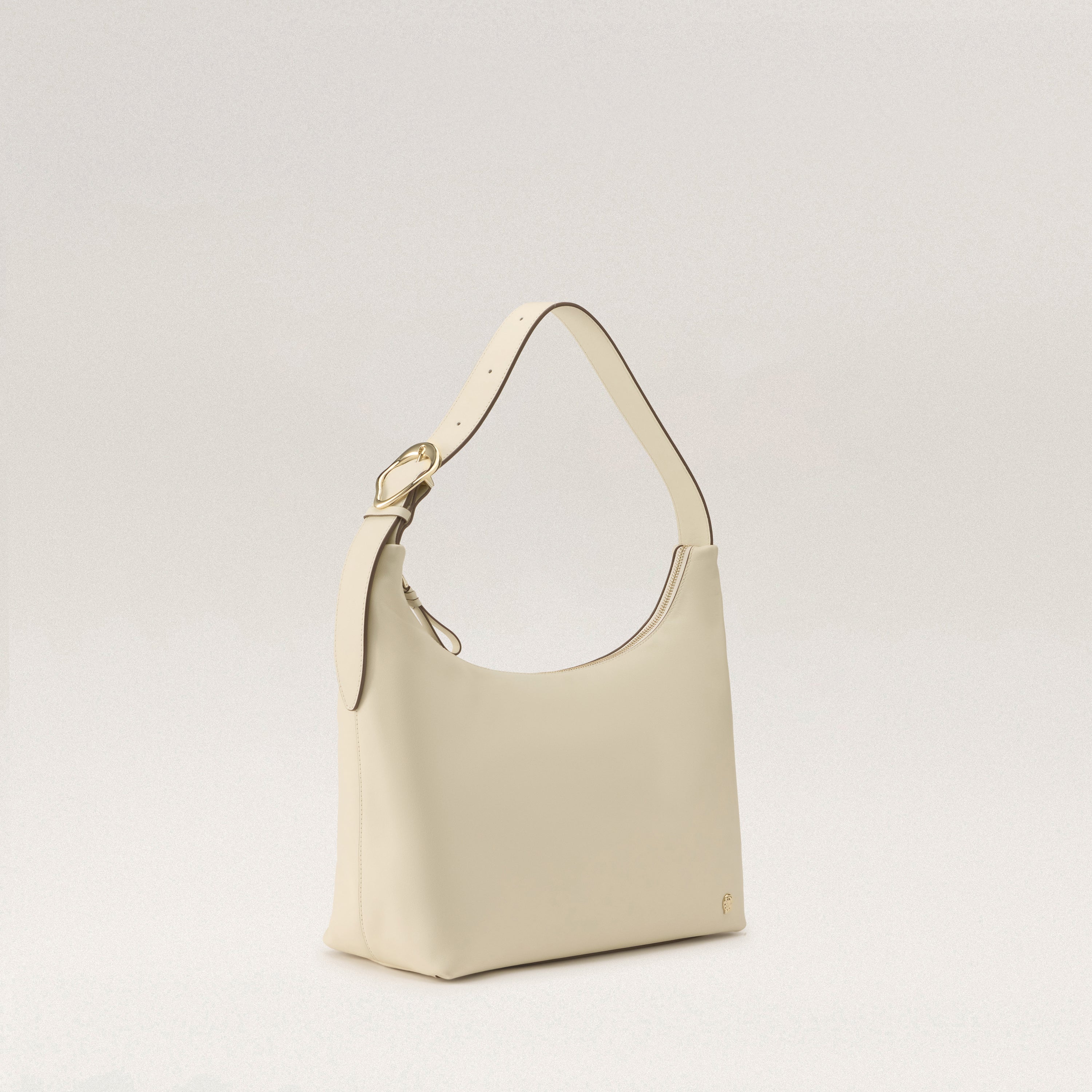 Signy Leather Shoulder Bag - Parchment - Helen Kaminski AU