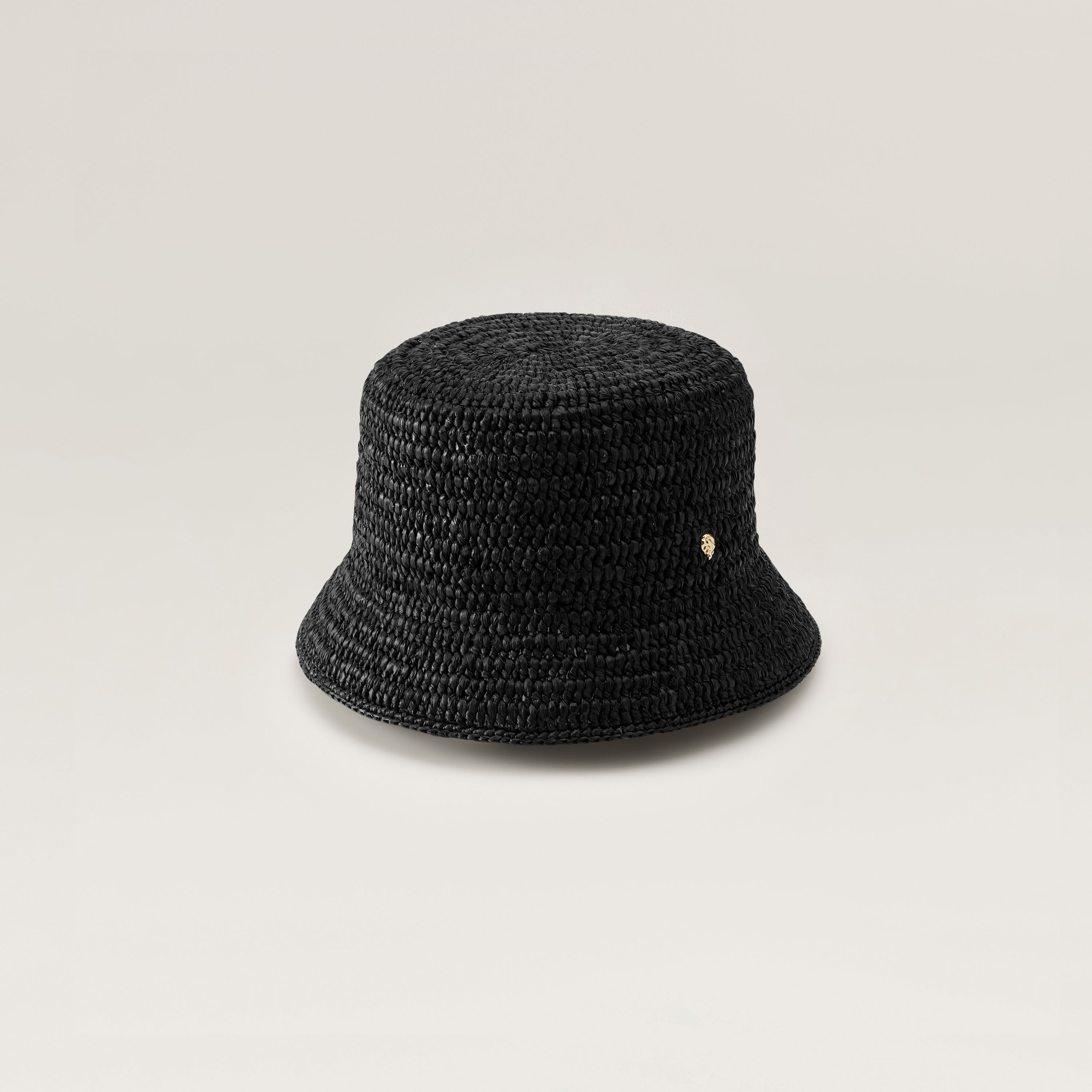 Chaturi Raffia Crochet Bucket Hat - Charcoal | Helen Kaminski AU