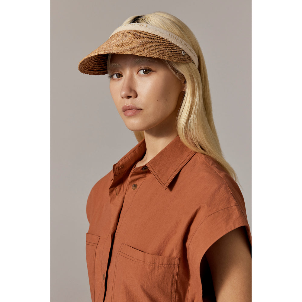 Bianca 8 Logo Visor - Nougat Natural - Helen Kaminski AU
