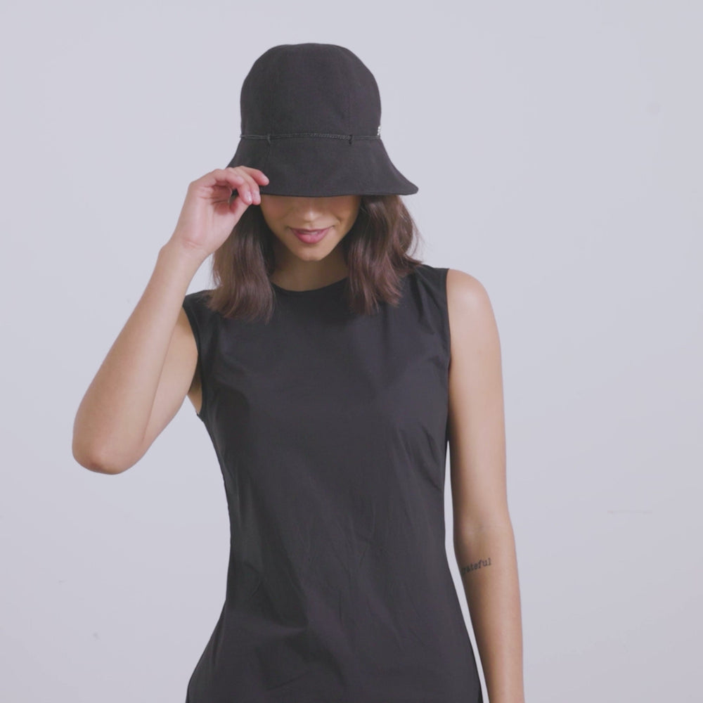 Balu 6-Panel Cloche Hat in Black - Helen Kaminski AU